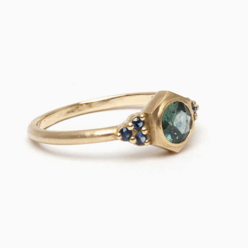 Sol Ring - Blue Montana Sapphire | Betsy & Iya